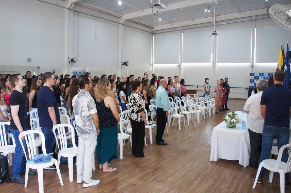 Novos alunos da Medicina/Fameca Unifipa são recepcionados no campus ...